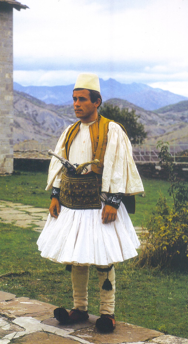 Veshje për burra – Odea Academy